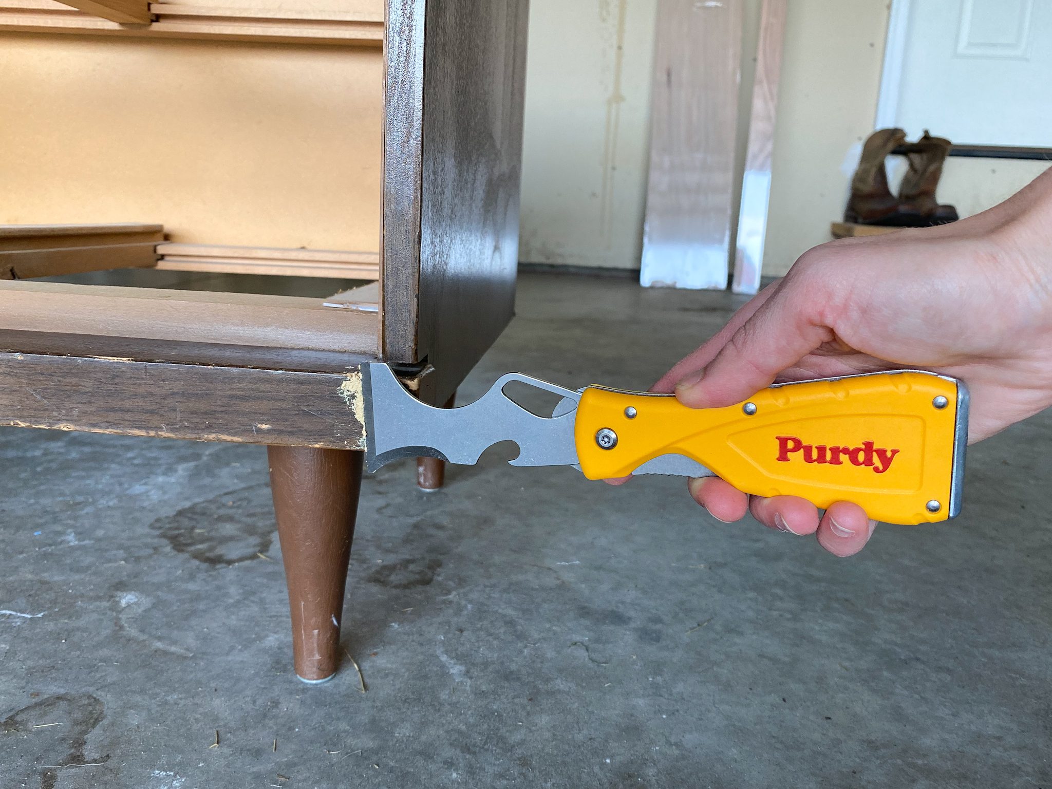 How to Get a Smooth Finish when Painting Furniture - The Handcrafted Haven